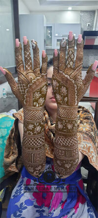 13 Beautiful Back Hand Mehndi Designs